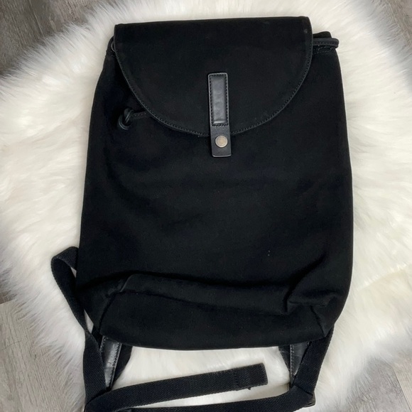 Everlane | Bags | Everlane Black Backpack | Poshmark